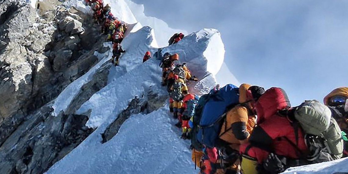 Mount Everest death toll increases to 11 - OrissaPOST