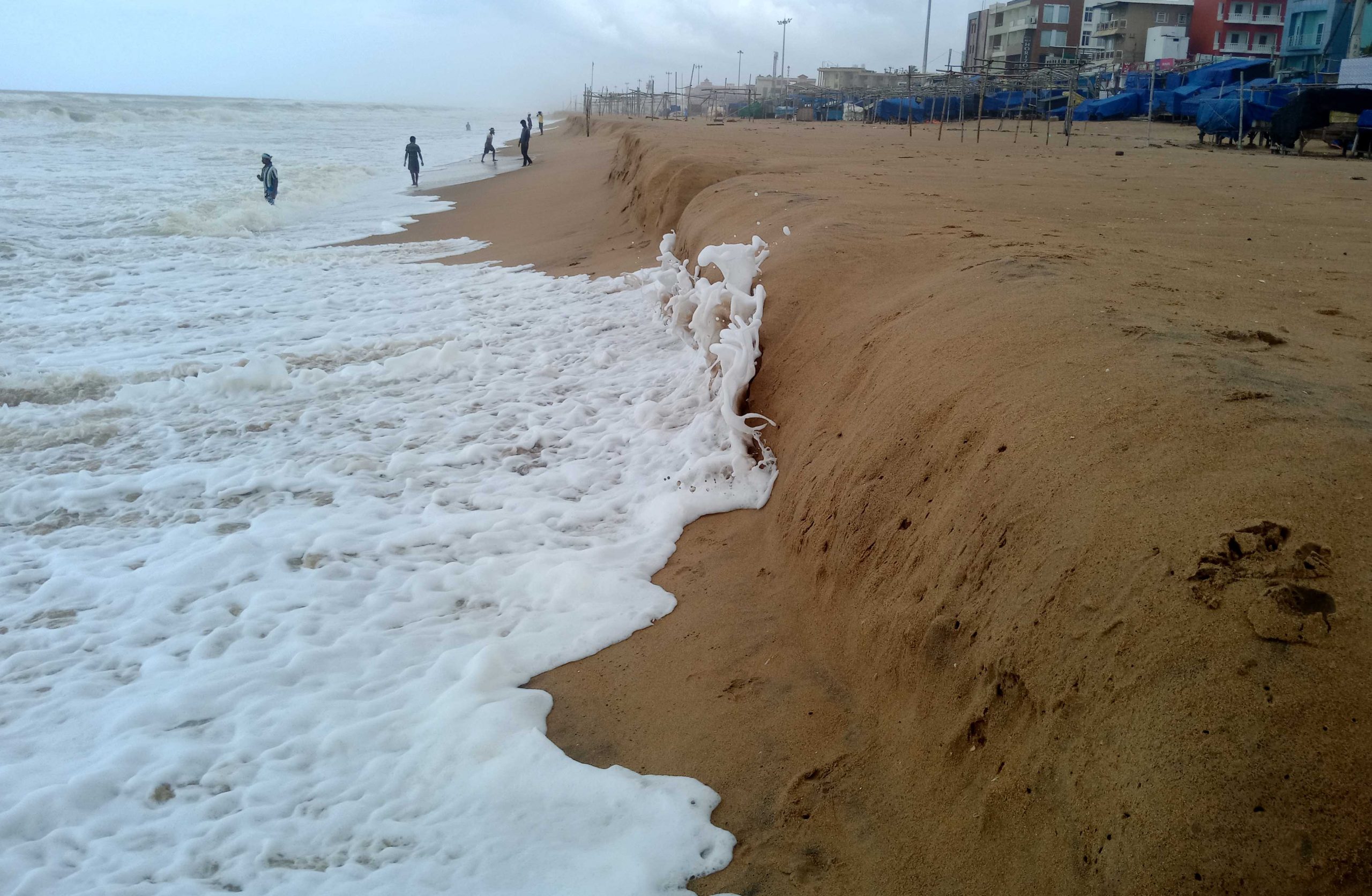 Violent sea waves trigger four feet deep erosion in Puri’s shoreline ...