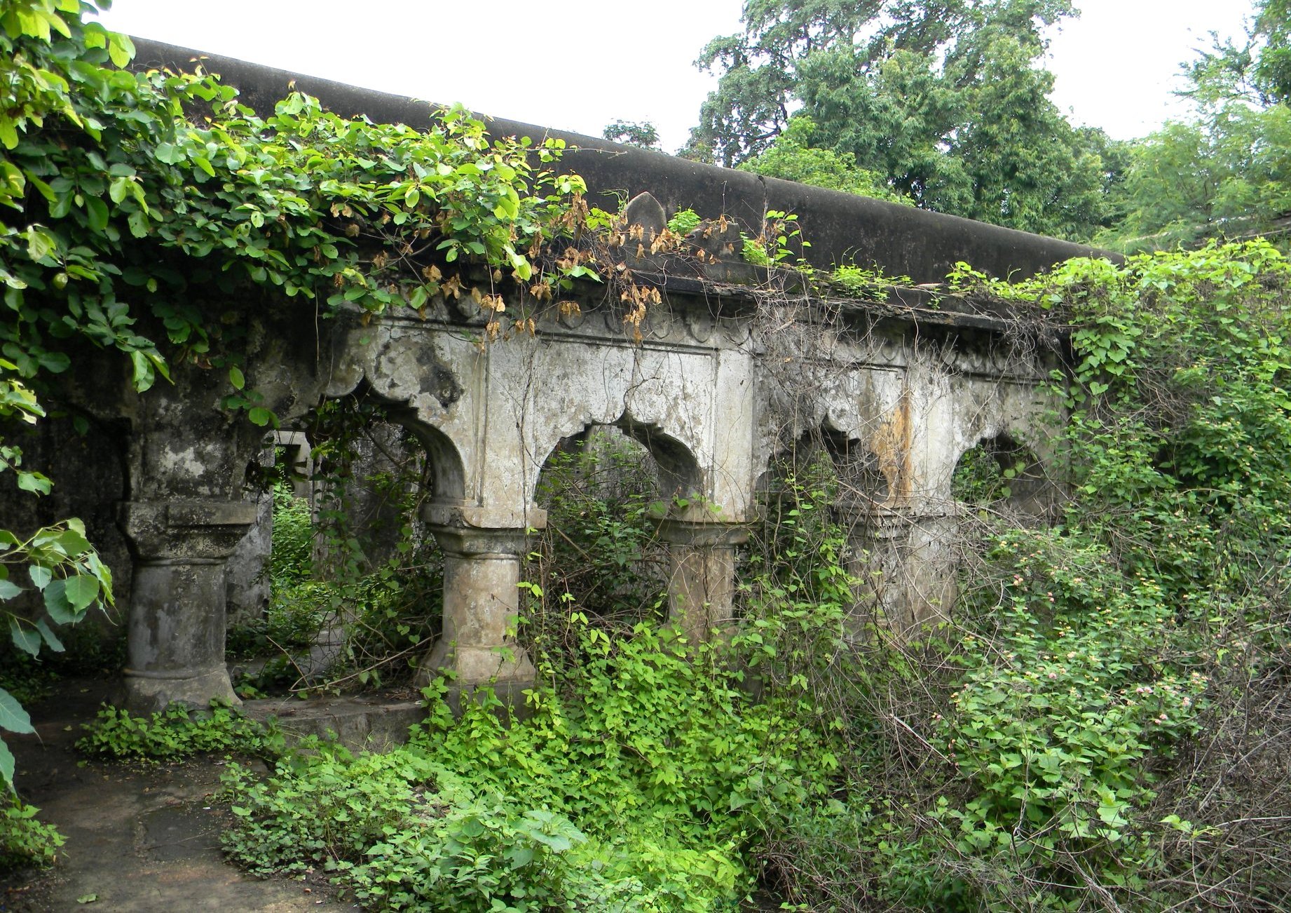 ‘Raja Bakhri’ wallows in monumental neglect - OrissaPOST