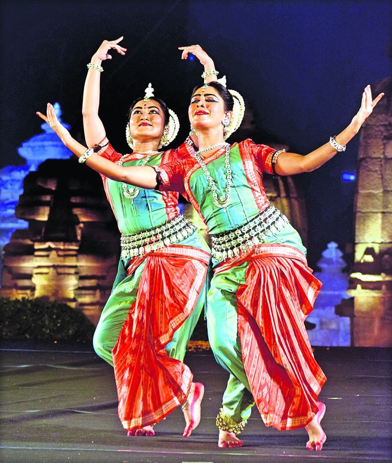 Mukteswar Dance Festival kicks off - OrissaPOST