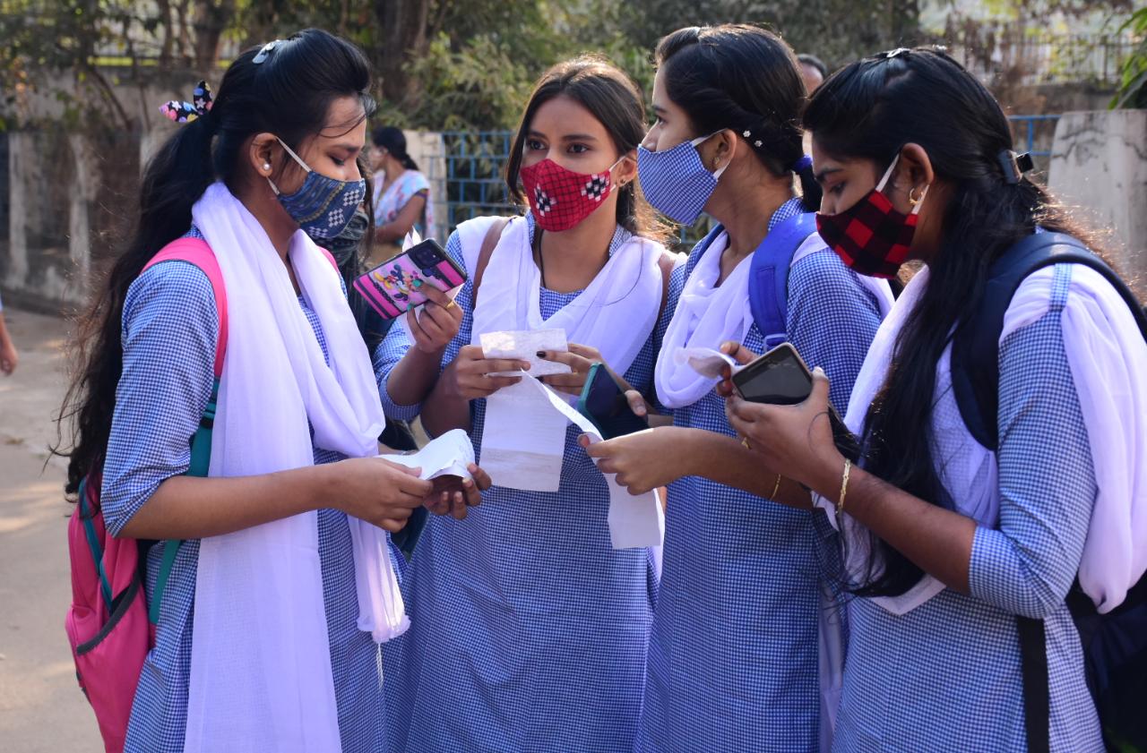 Class IX, XI students return to schools after gap of over 10 months in ...