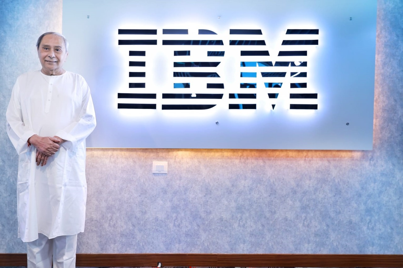 Naveen Patnaik inaugurates IBM's Client Innovation Center - OrissaPOST