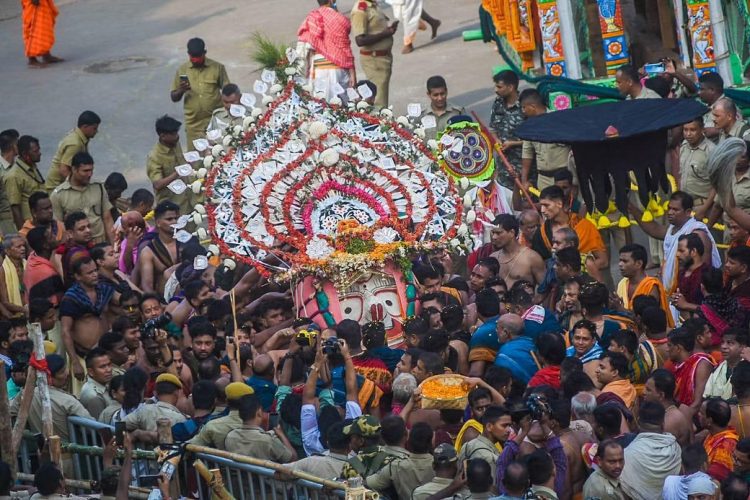 Rath Yatra: Enchanting Pahandi Bije of the holy Trinity - OrissaPOST