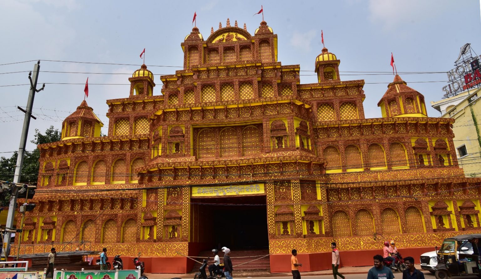 Durga Puja in Bhubaneswar and Cuttack: A grand celebration of tradition ...